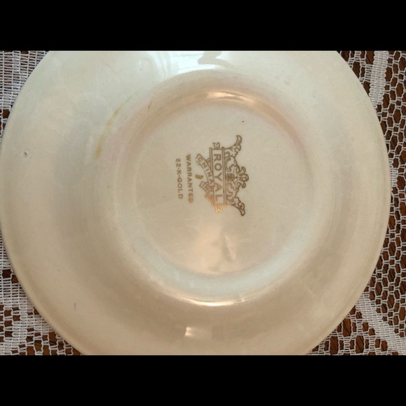 Royal China Inc | Dining | 93s Vintage Royal China Inc 22k Gold Fine ...
